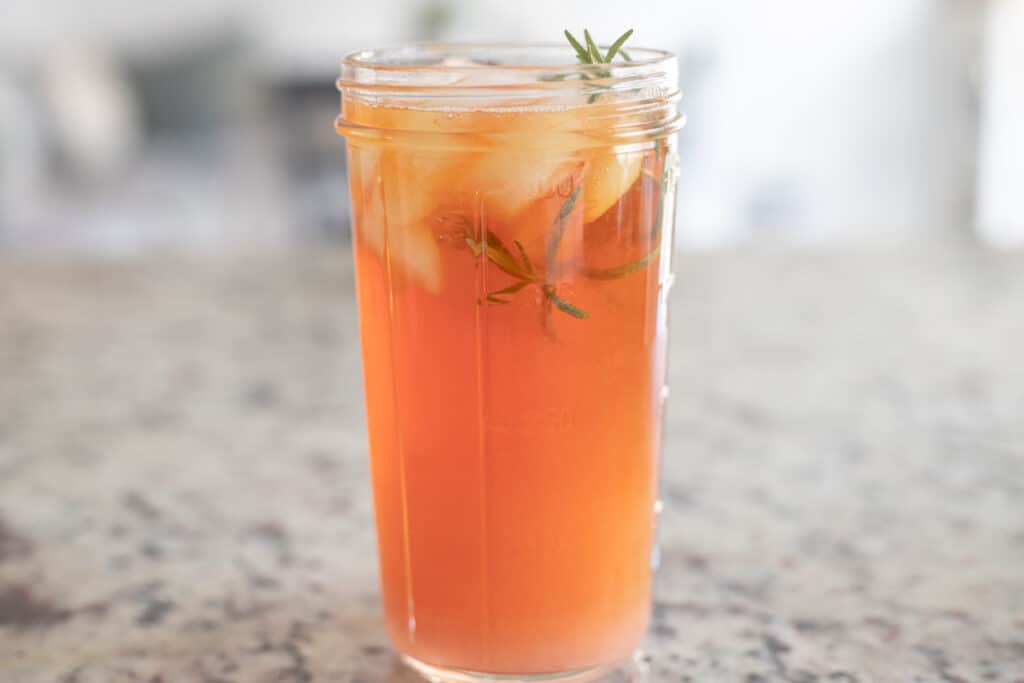 Grapefruit Iced Tea - The Hangry Economist