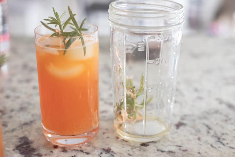 Grapefruit Iced Tea - The Hangry Economist